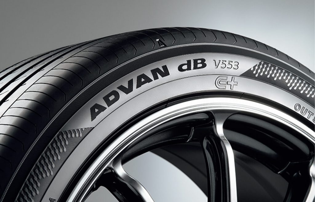ヨコハマが磨き上げた「ADVAN dB V553」が叶えた、深遠なる静寂を味わう贅沢 | AdvancedTime